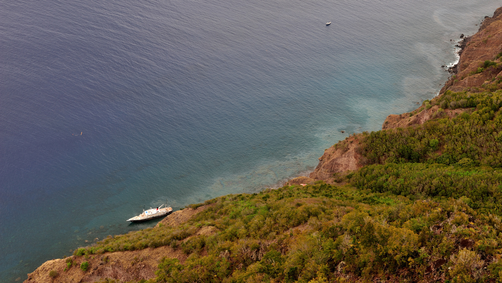 Wrakberging researchschip MV ELSA, Ladder Bay Rif, Saba – Walhout Group