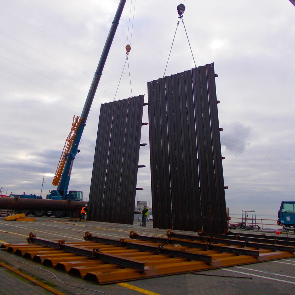 Repair of quay wall construction North Sea Terminal, Antwerp - Walhout ...